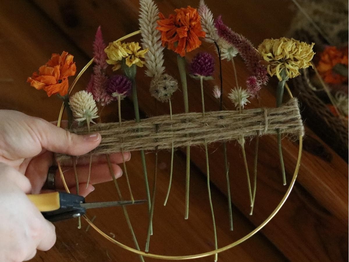 How To Make A Floral Spring Wreath With Dried Flowers - Heartwood Holler